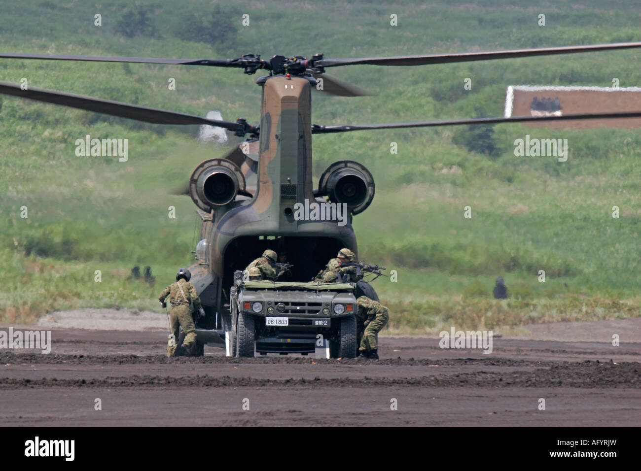 Boeing CH-47 Chinook Helicopter of Japan Ground Self Defence Force ...