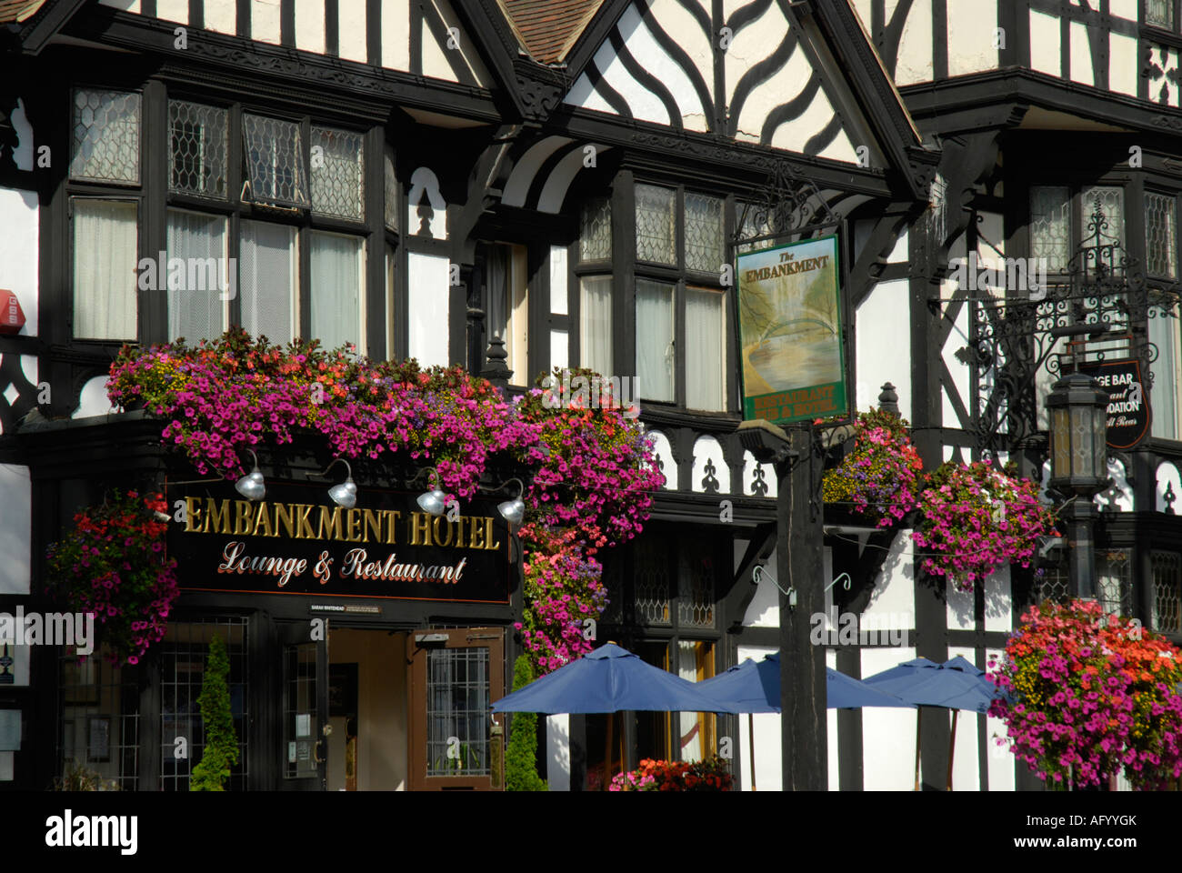 The embankment pub, bedford hi-res stock photography and images - Alamy