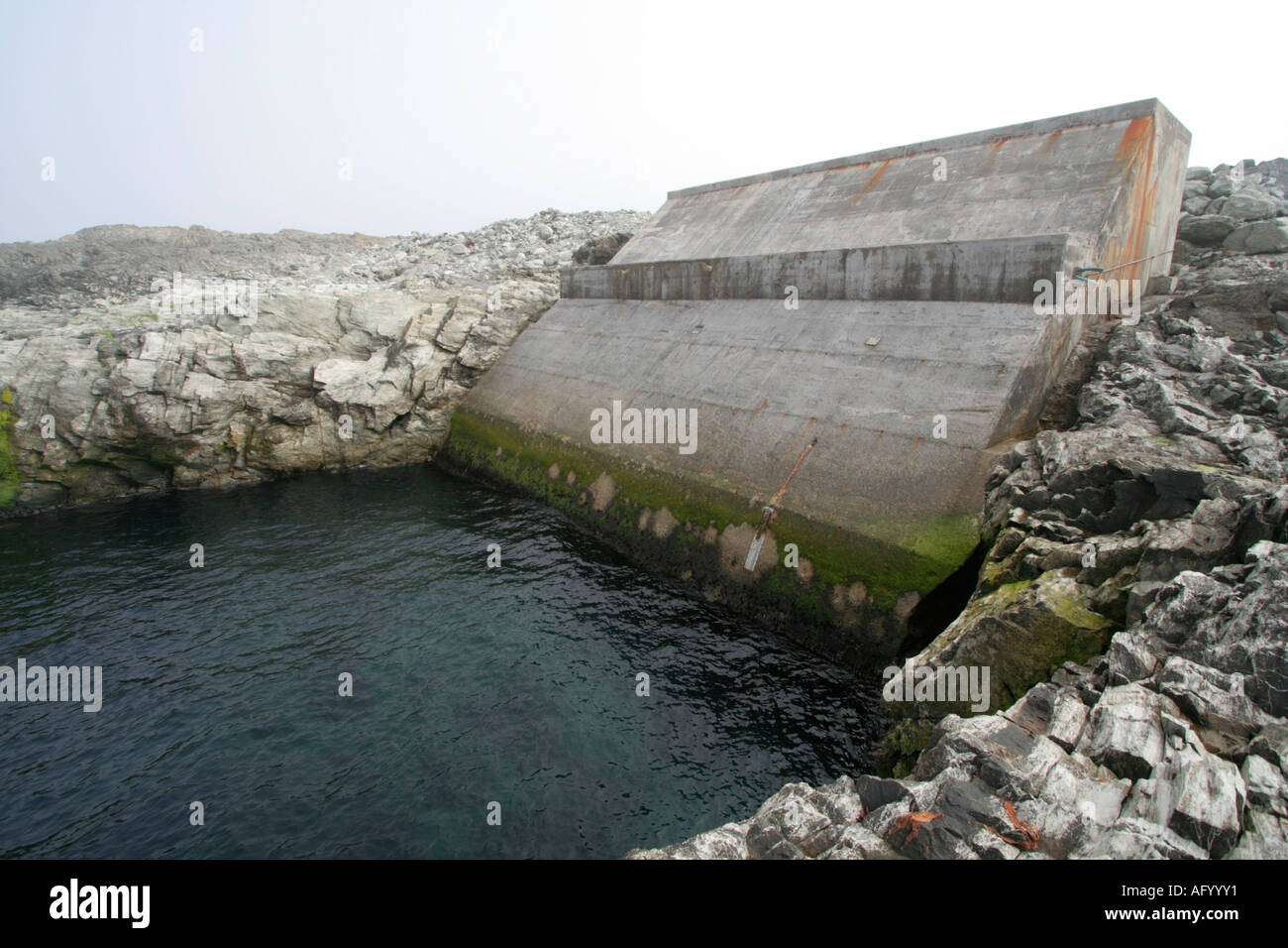 concrete wave power electric generator near portnahaven sustainable ...