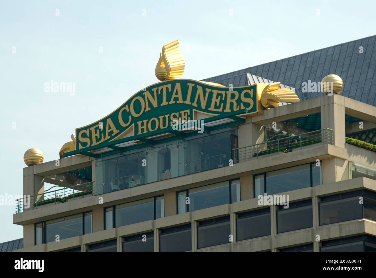 London sign above Thameside offices at Sea Containers House Stock Photo ...