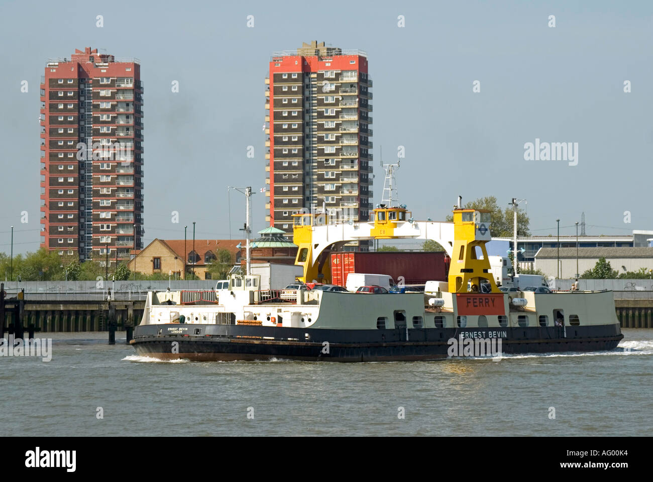 River Thames Woolwich town to North Woolwich TFL free public transport ...