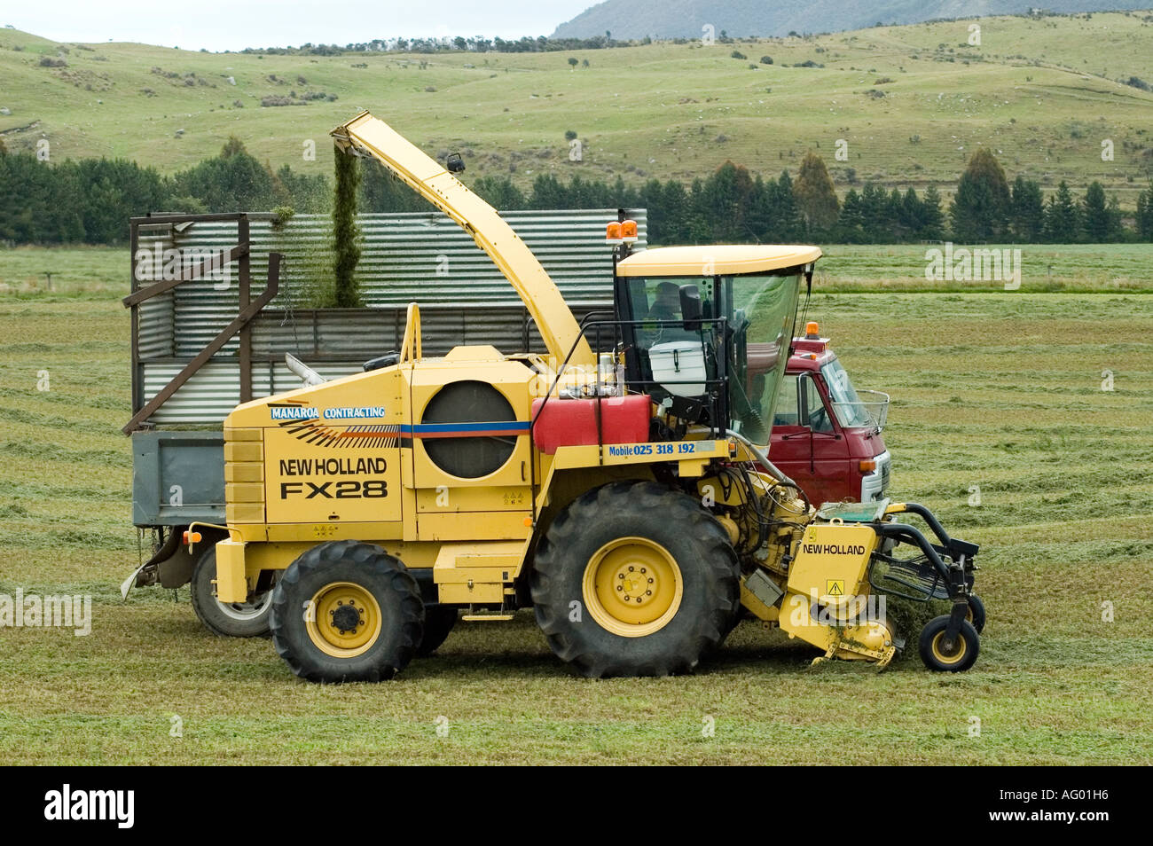 Loading plants lorry hi-res stock photography and images - Alamy