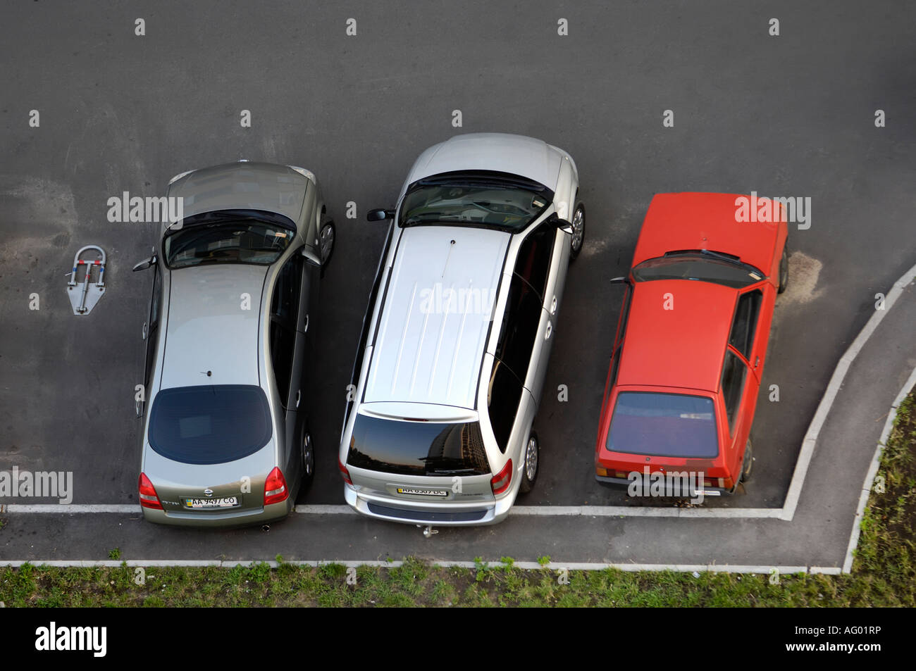 Cars on a parking lot Aerial view Stock Photo - Alamy