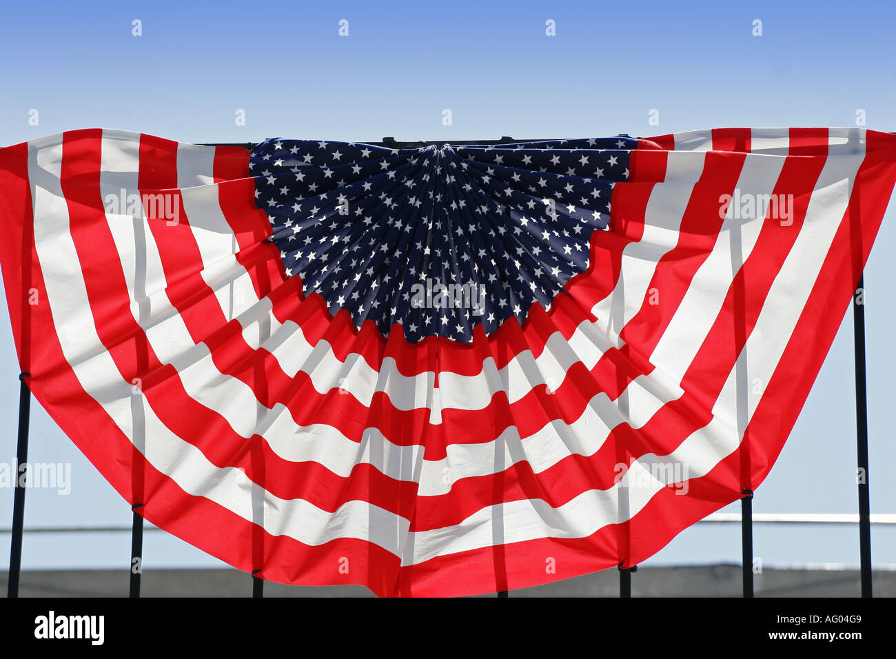 Bunting flag hi-res stock photography and images - Alamy