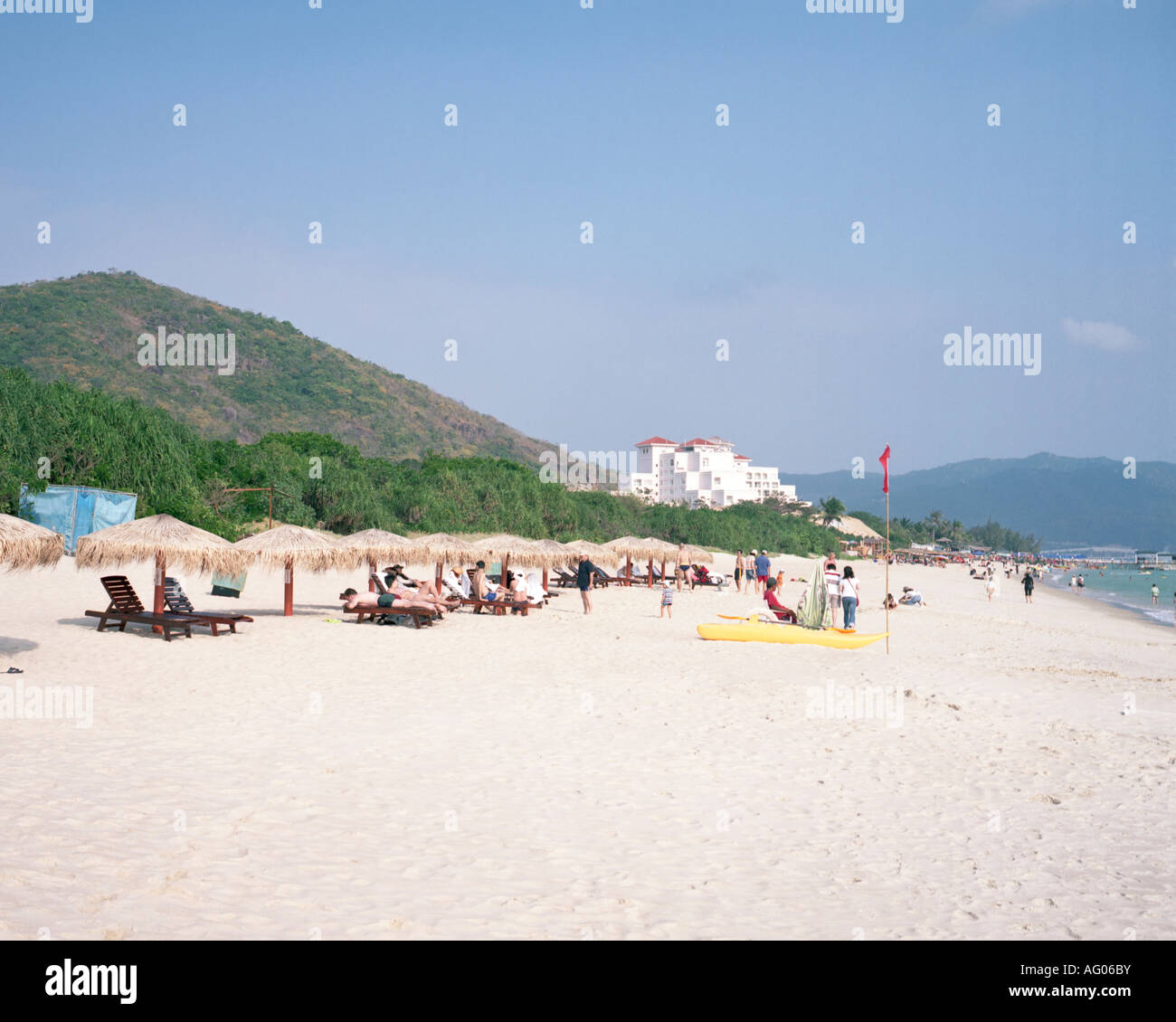 Yalong bay beach hi-res stock photography and images - Alamy