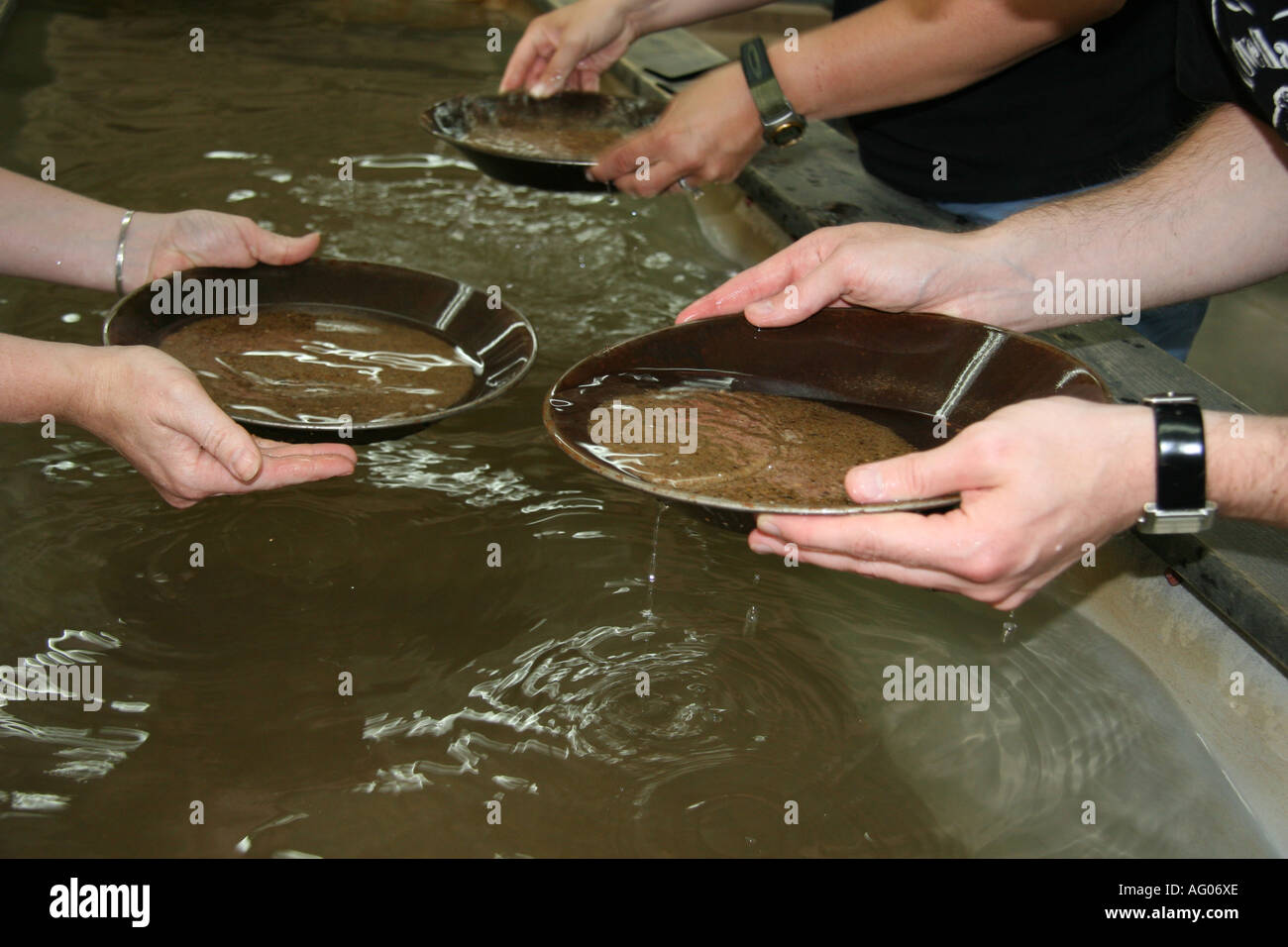 Gold panning hi-res stock photography and images - Alamy