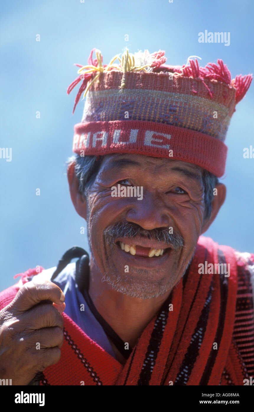 Smiling old man missing teeth hi-res stock photography and images - Alamy
