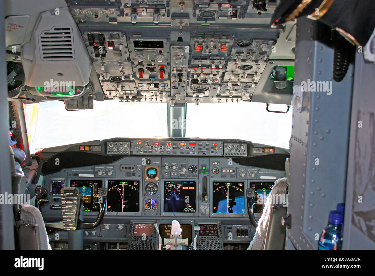 Cockpit in modern airliner Stock Photo - Alamy