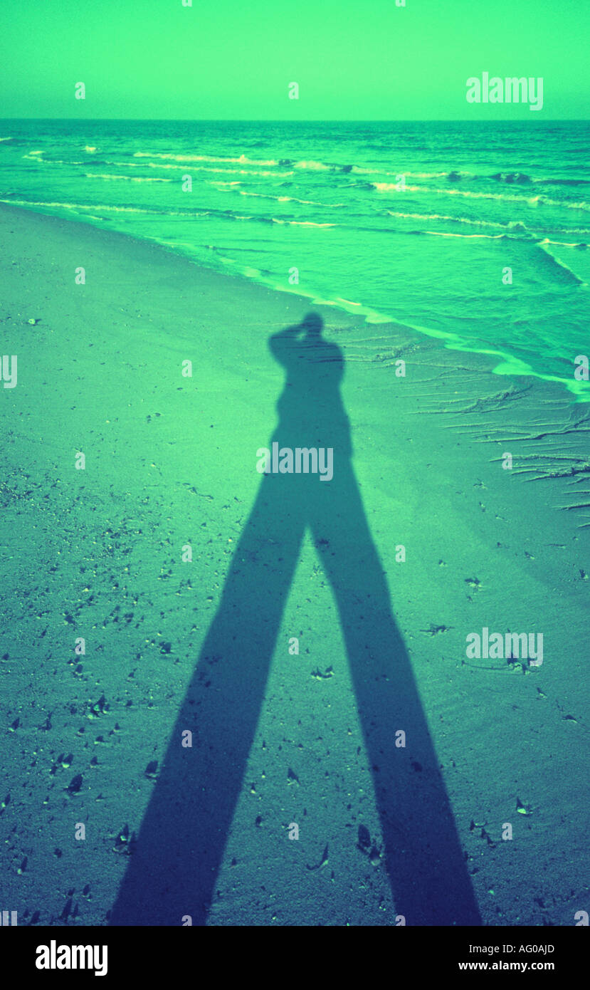 Outline of body and shadow hi-res stock photography and images - Alamy
