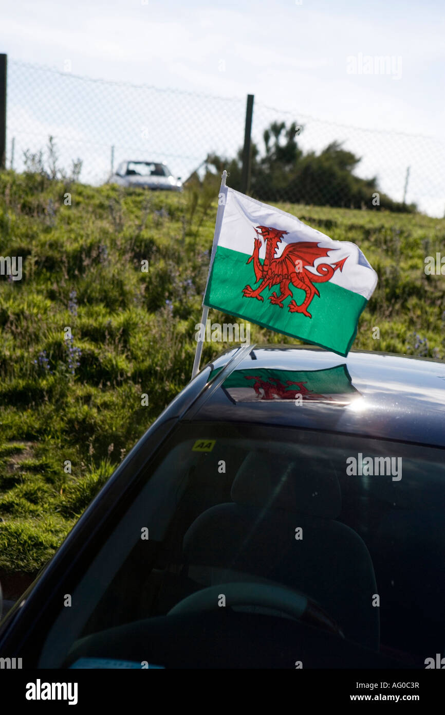 Welsh flag on top of a car Stock Photo - Alamy