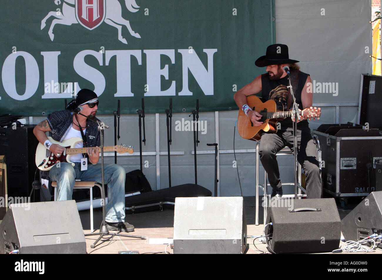 Singer peter wolf hi-res stock photography and images - Alamy