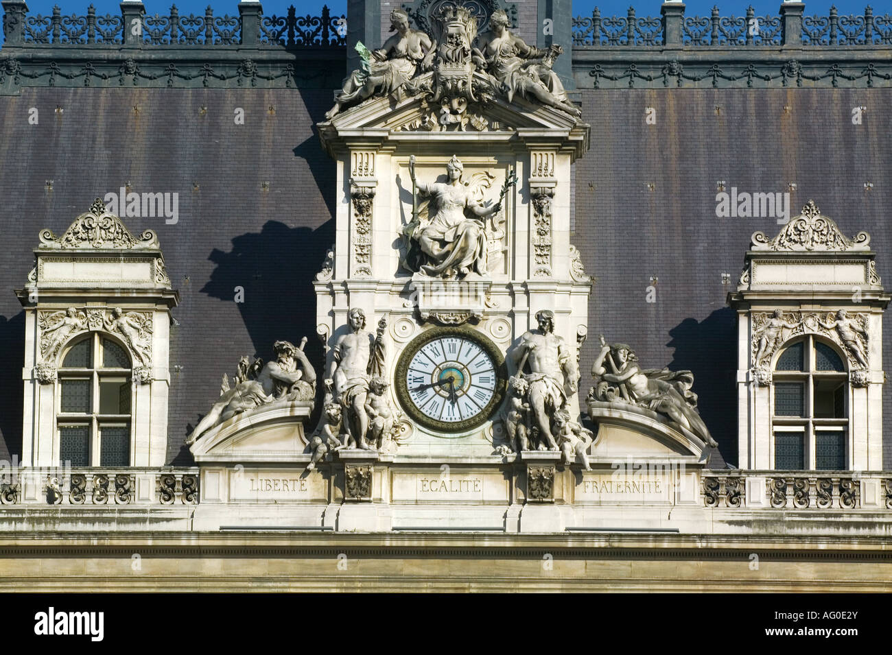 Facade city hall paris hi-res stock photography and images - Alamy