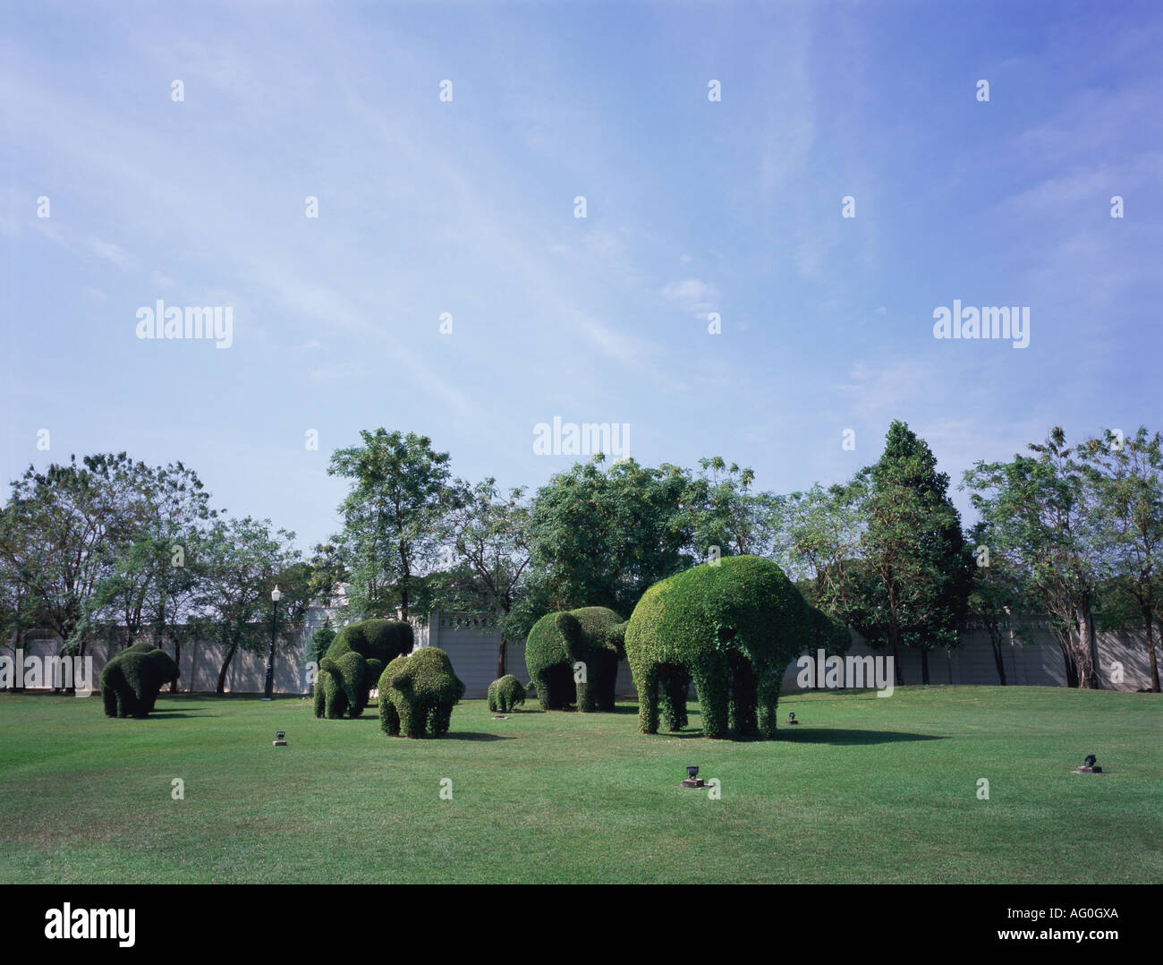 Ayutthaya elephant palace hi-res stock photography and images - Alamy