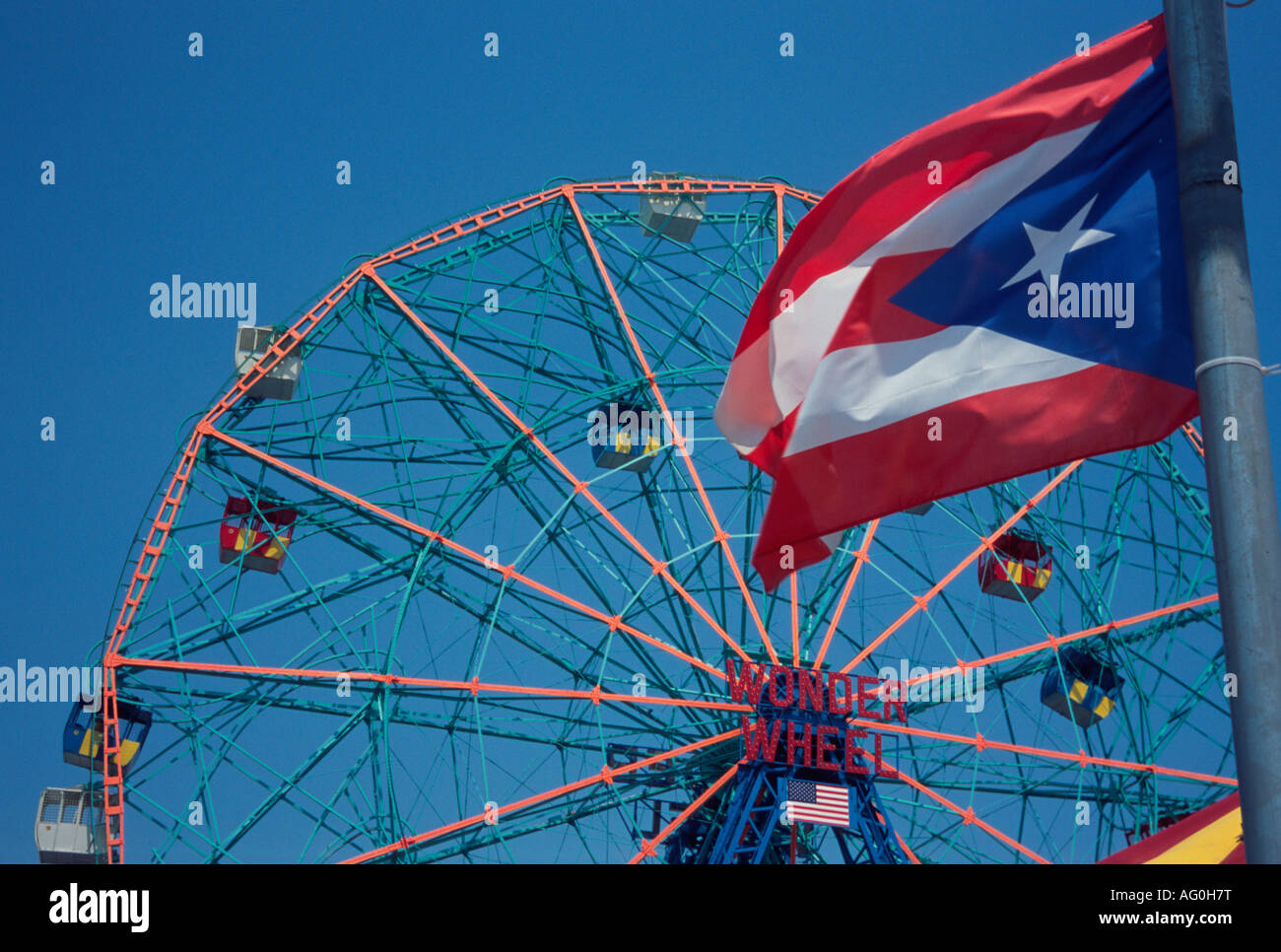 The Wonder Wheel with a Puerto Rican flag at Deno's Wonder Wheel ...