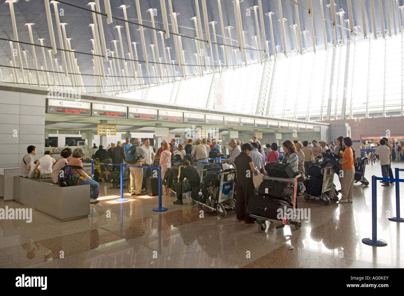 Interior of Pudong International Airport in Shanghai Stock Photo - Alamy