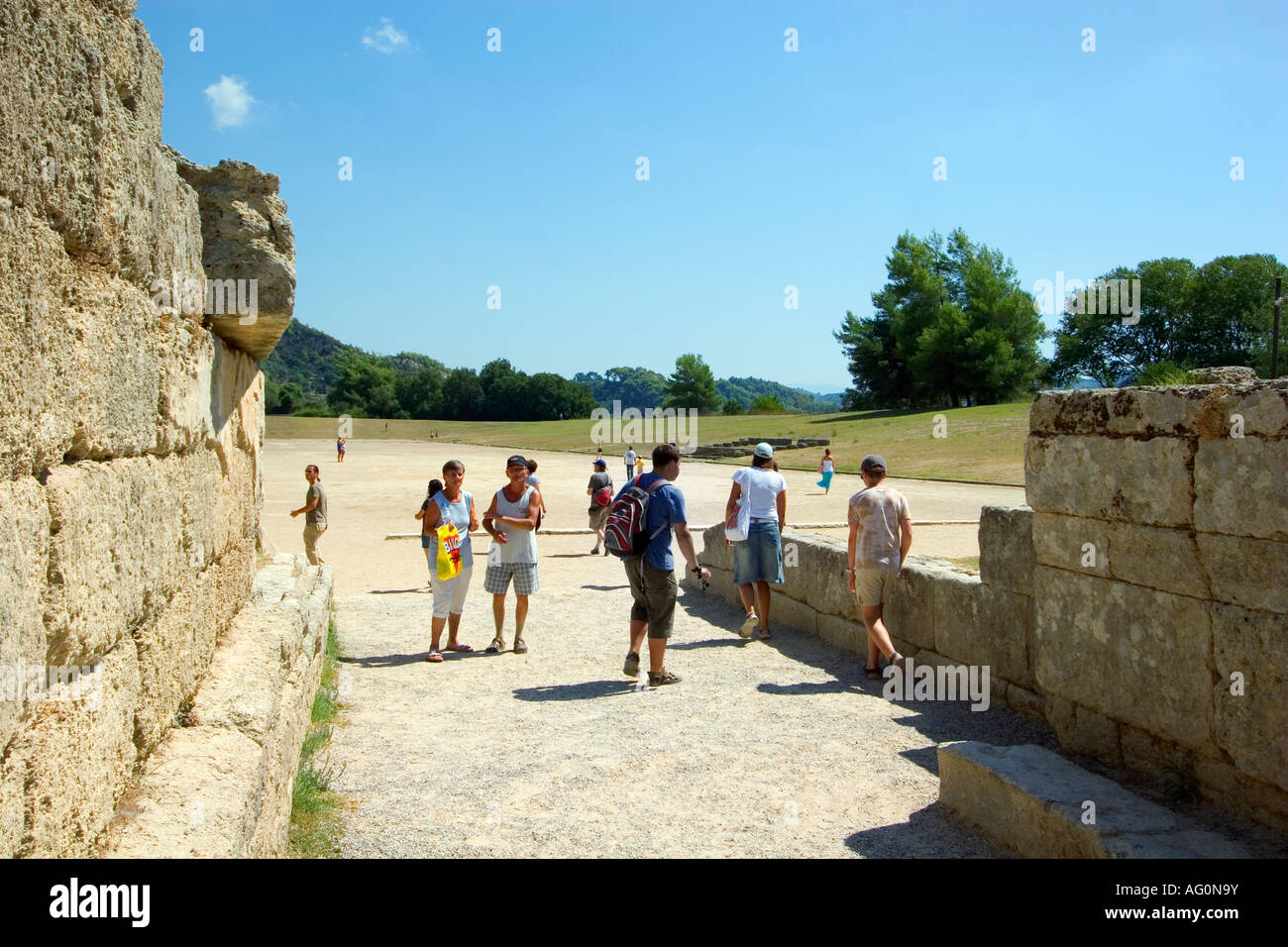 Ancient greece olympics running hi-res stock photography and images - Alamy