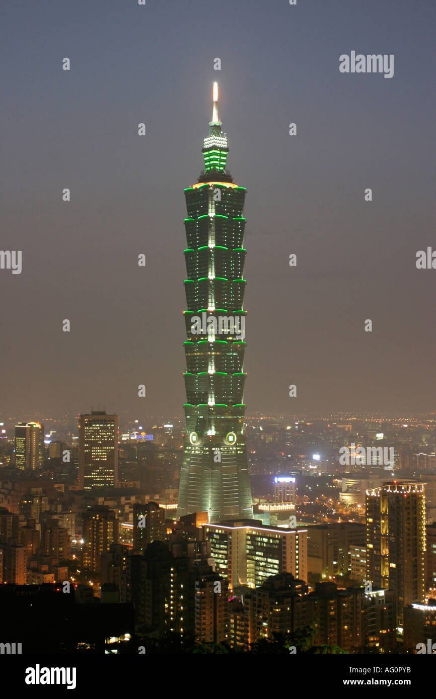 Taipei 101, the tallest building in the world Stock Photo - Alamy