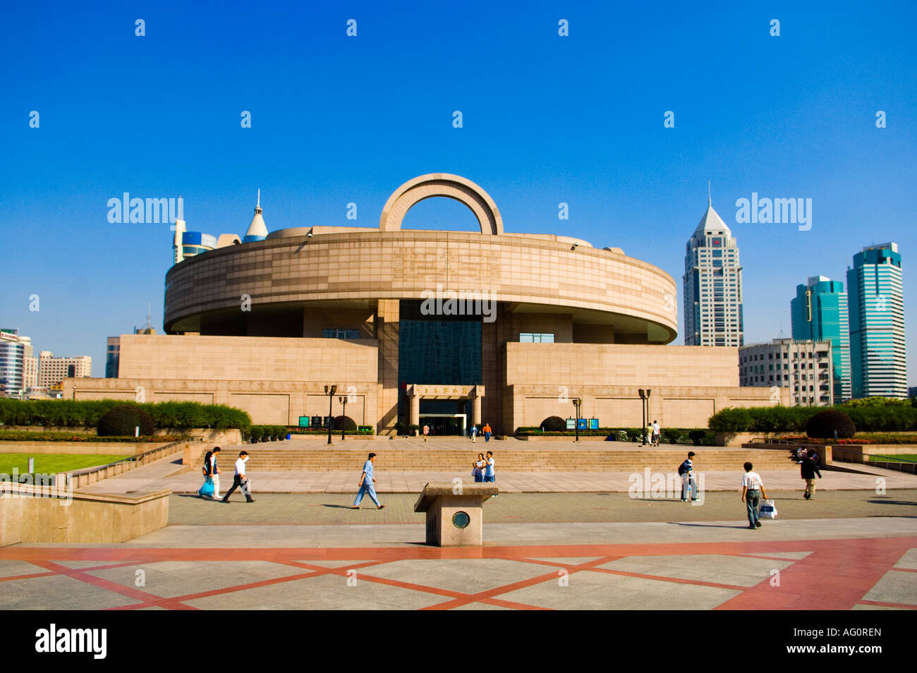 Shanghai Museum in Peoples Square, China Stock Photo - Alamy