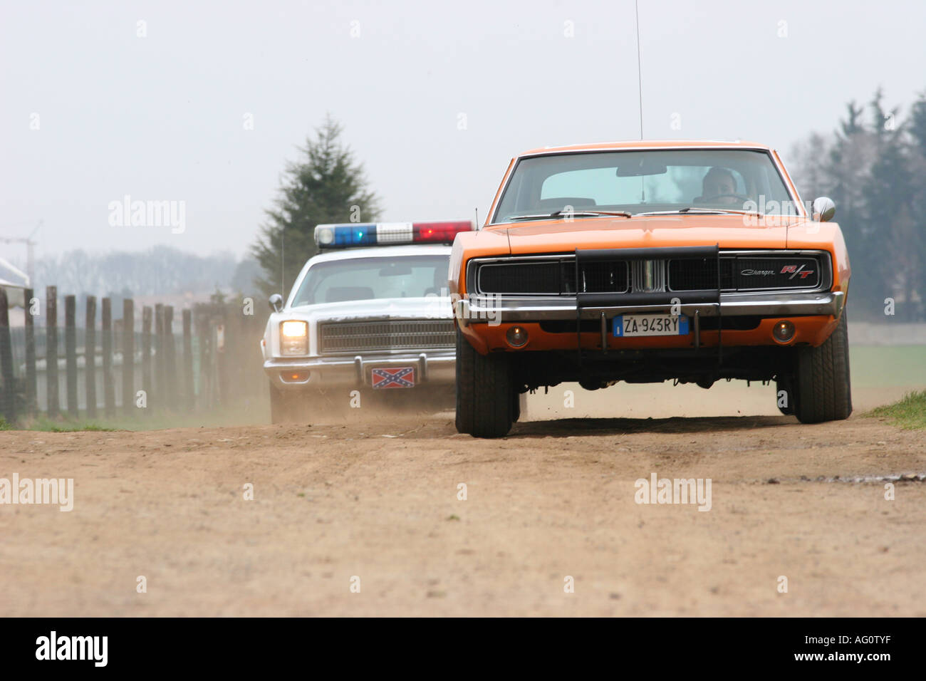Dodge challenger general lee hi-res stock photography and images - Alamy