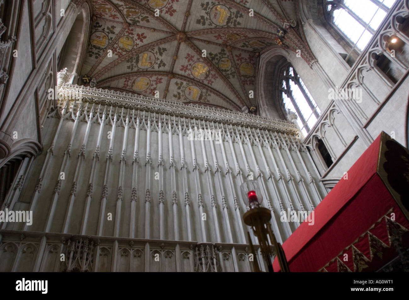 Screen in st albans cathedral hi-res stock photography and images - Alamy