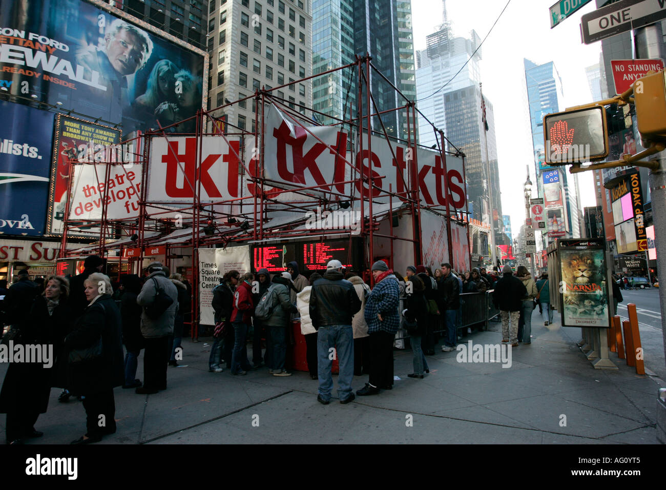 Old times square new york hi-res stock photography and images - Alamy
