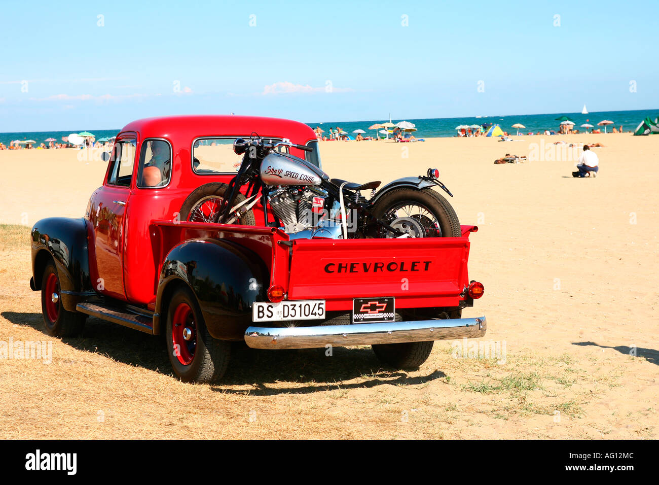 truck on the beach Stock Photo - Alamy