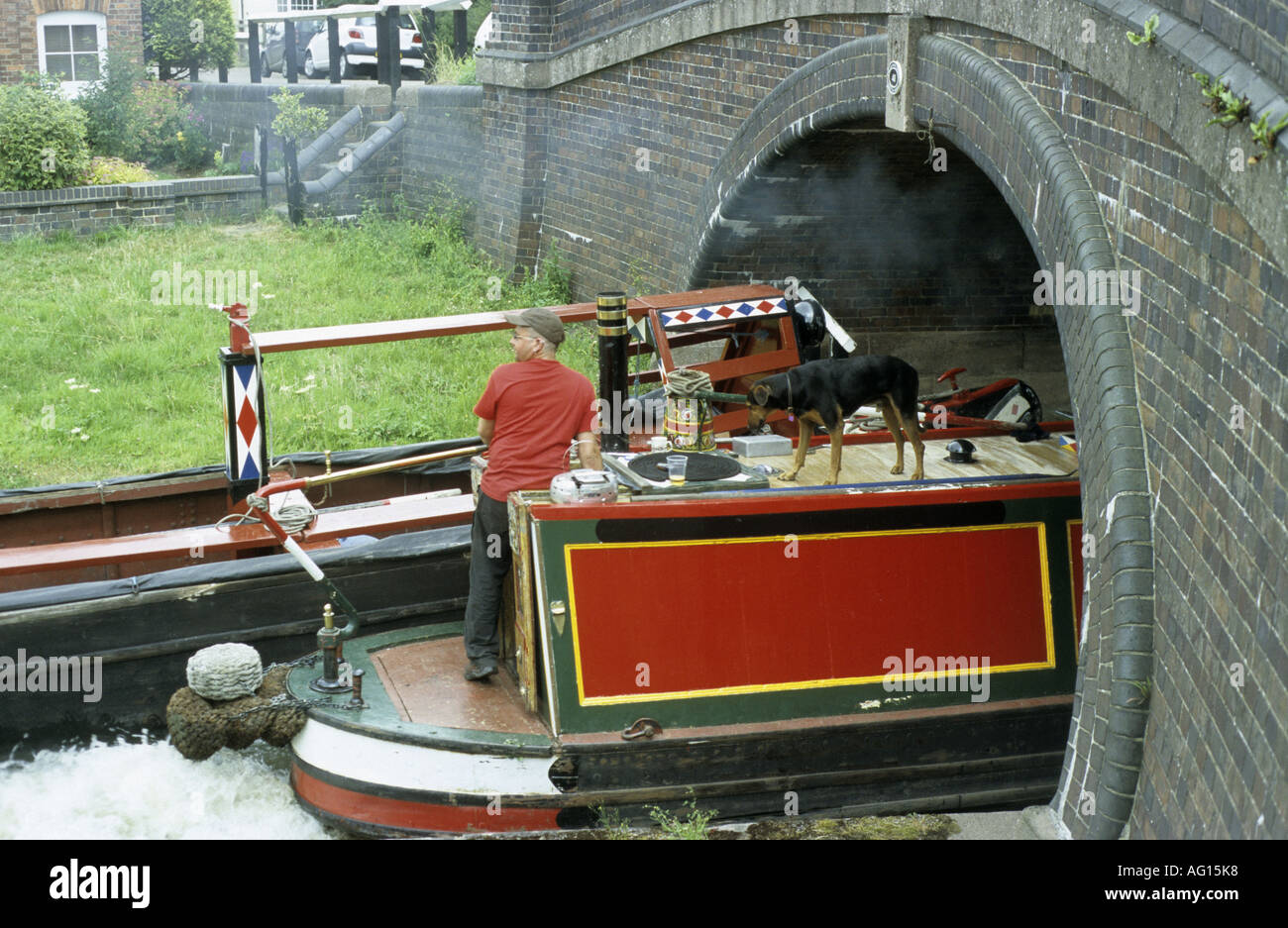 Narrowboat on Grand Union Canal at Gayton Junction, Northamptonshire ...