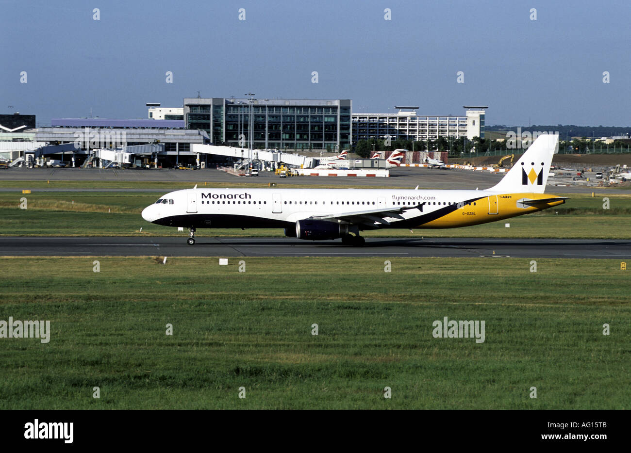 Monarch aircraft hi-res stock photography and images - Alamy