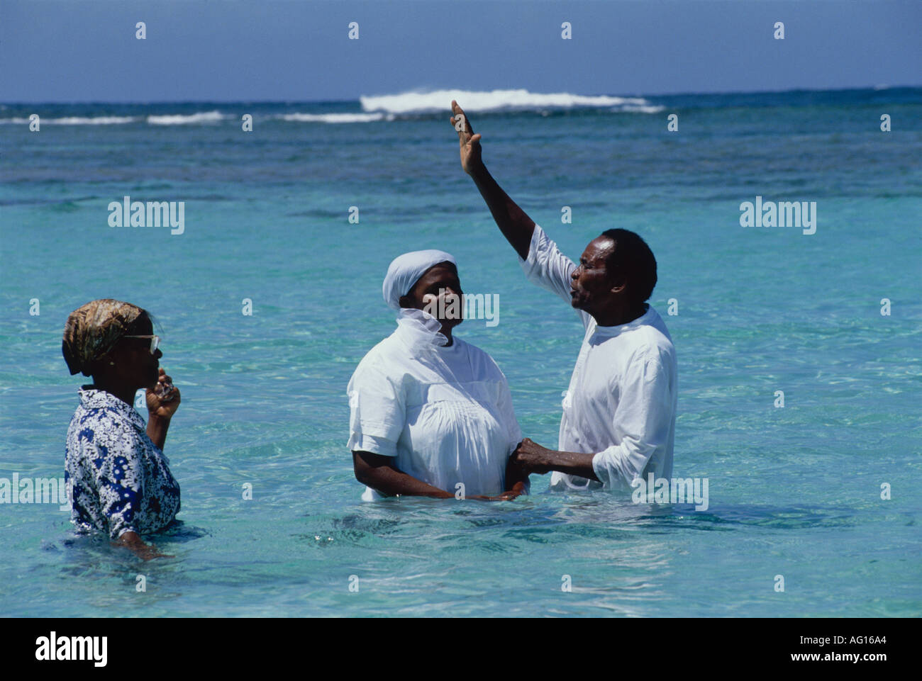 Baptism total immersion hi-res stock photography and images - Alamy