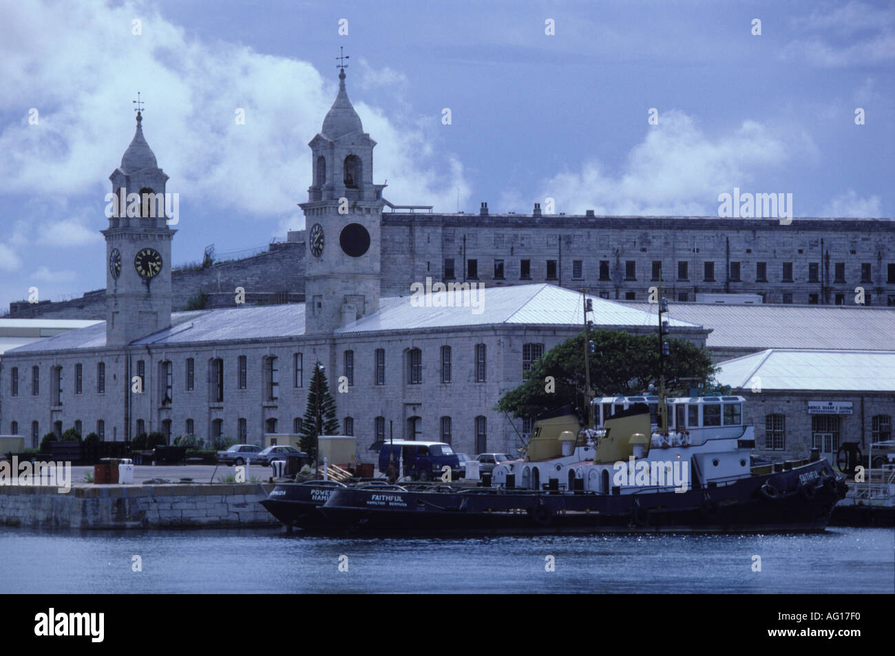 Navy dockyard hi-res stock photography and images - Alamy
