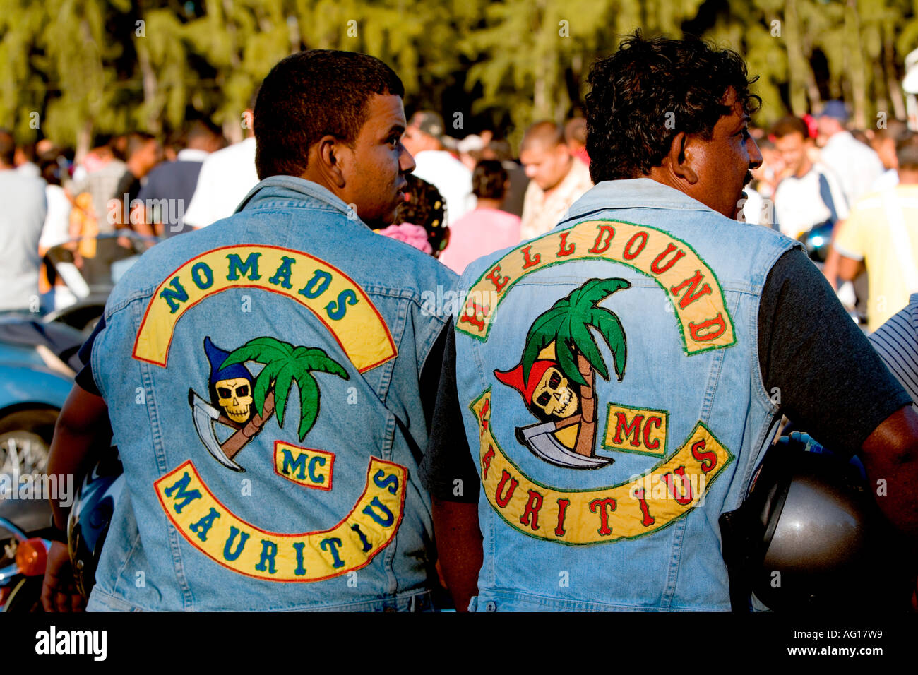 Skull and palmtree hi-res stock photography and images - Alamy