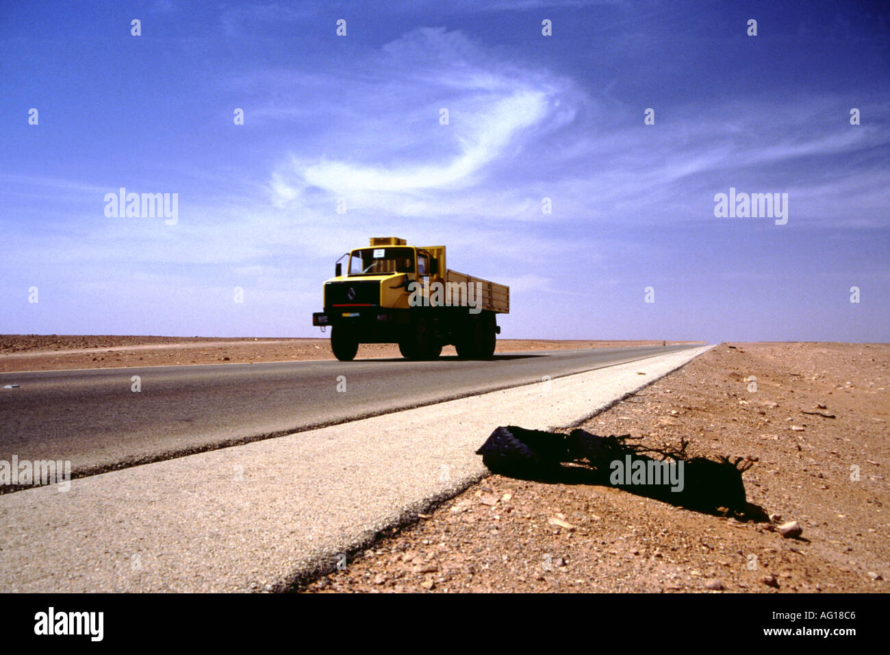 Libya street in the desert highway Stock Photo - Alamy