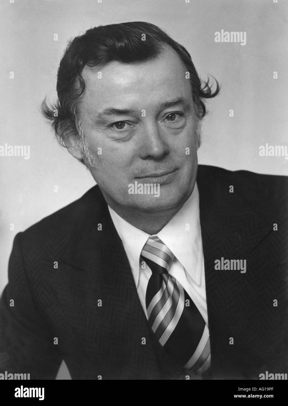 James singer hi-res stock photography and images - Alamy