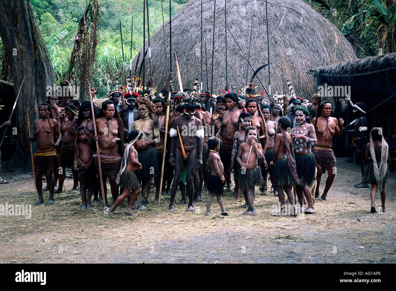 Dani Tribe Men High Resolution Stock Photography and Images - Alamy