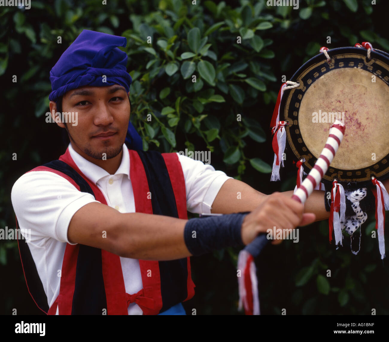 Okinawa Eisa Drummer Stock Photo - Alamy