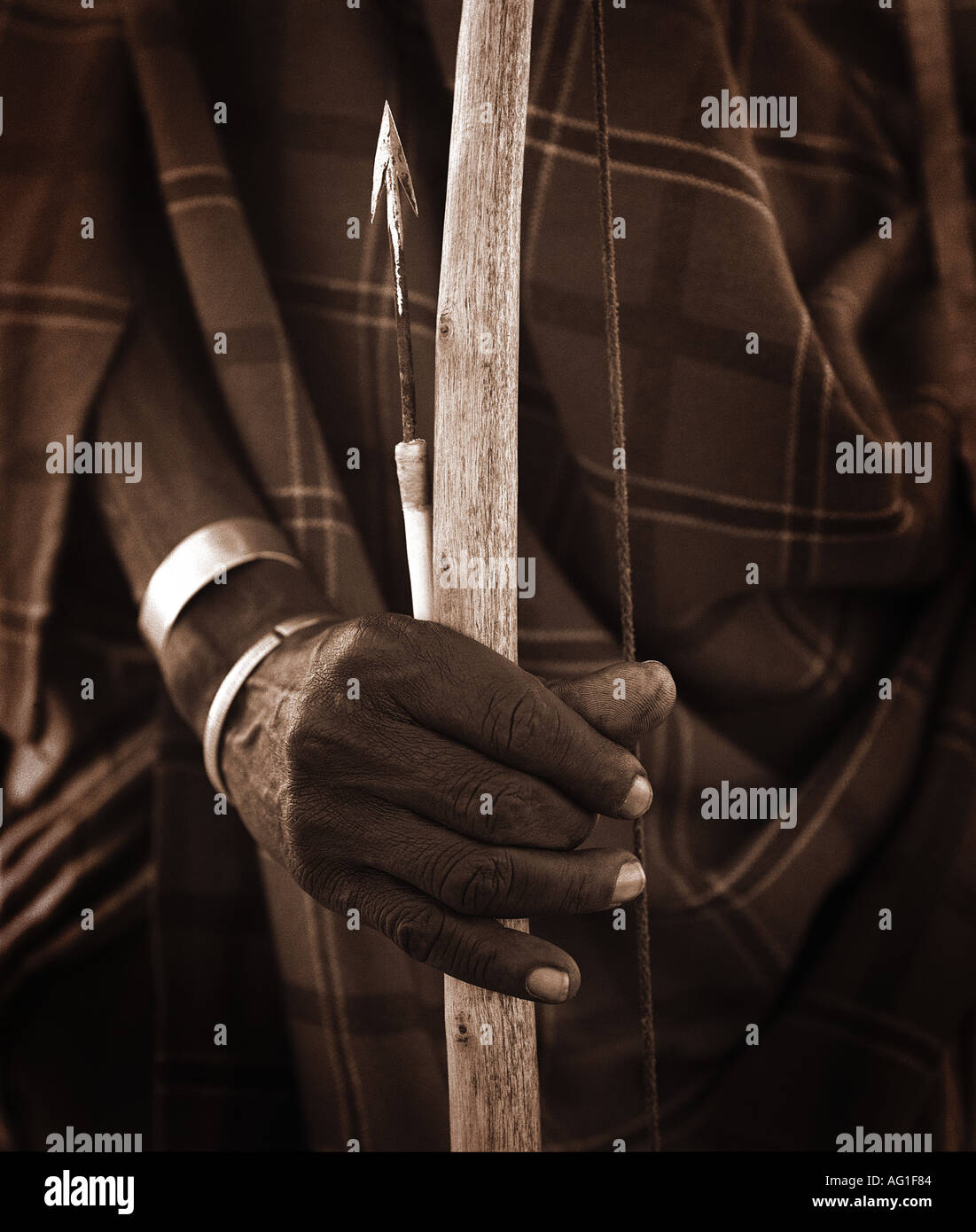 Masai bow arrow kenya masai hi-res stock photography and images - Alamy