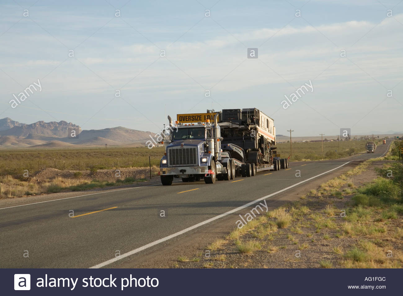 Oversize Load Semi Truck High Resolution Stock Photography and Images ...