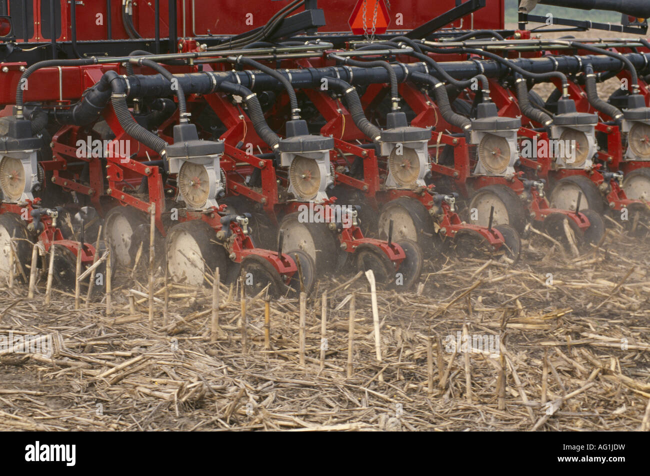 PLANTING NO TILL SOYBEANS WITH WHITE PLANTER WITH HYDRAULIC SEED DRIVE ...
