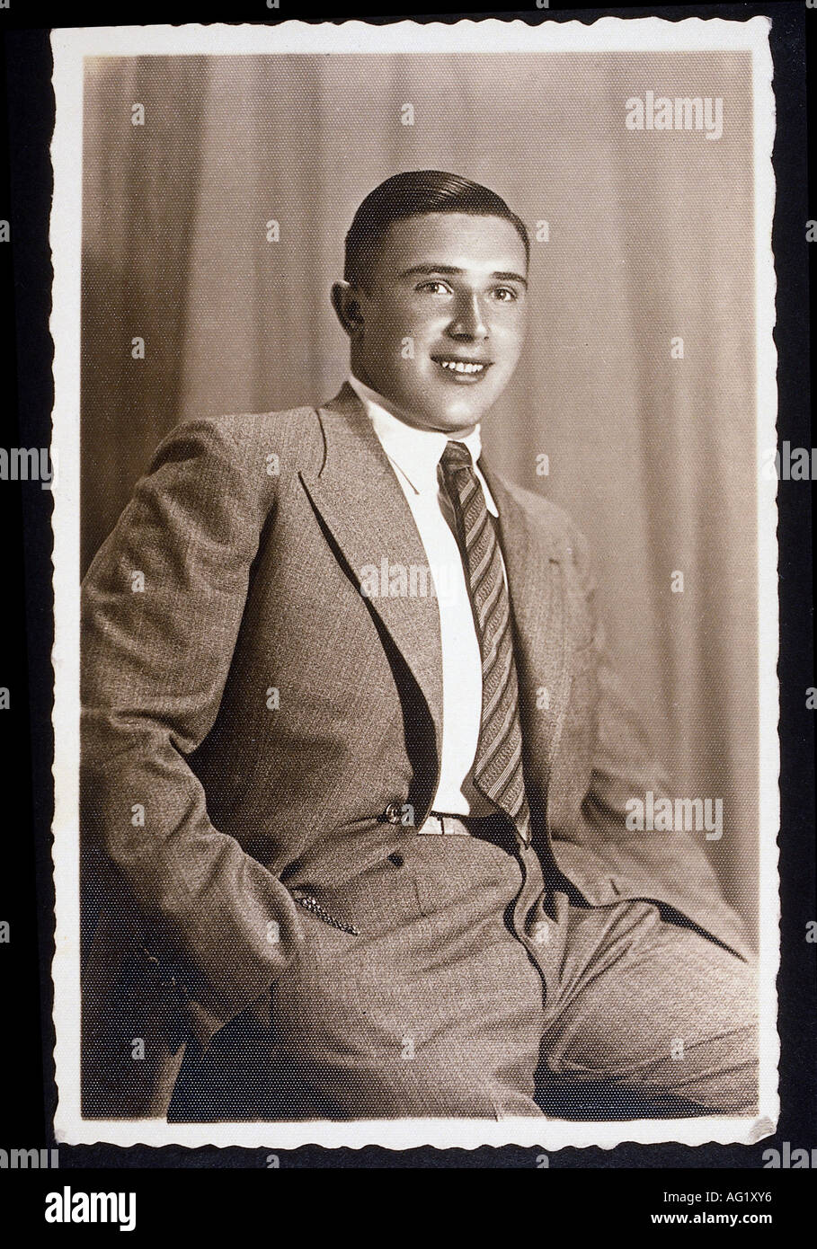 Young man 1930s hi-res stock photography and images - Alamy