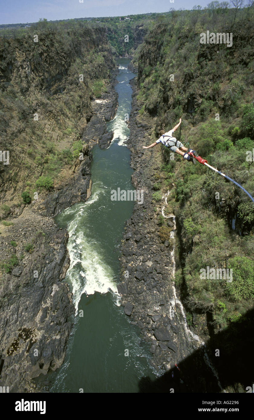 Zambia Zimbabwe Africa Zambezi river bungee jumping Stock Photo - Alamy