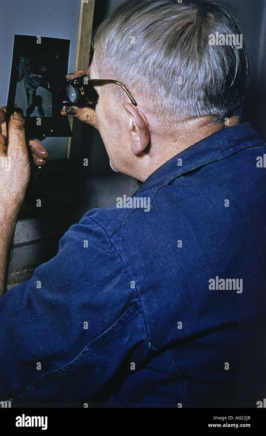 press/media, fabrication of a newspaper, Germany, 1950s ...