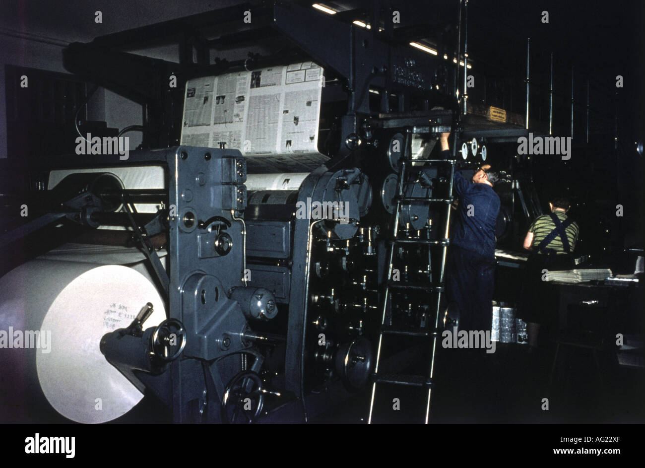 Printing press 1950s hi-res stock photography and images - Alamy