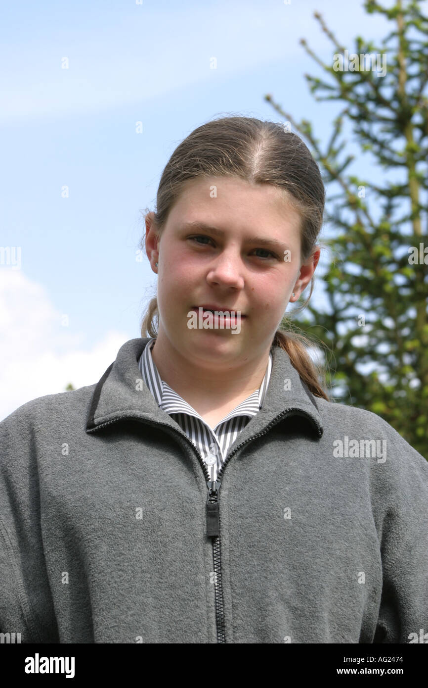 Outside portrait of 15 year old girl Stock Photo - Alamy