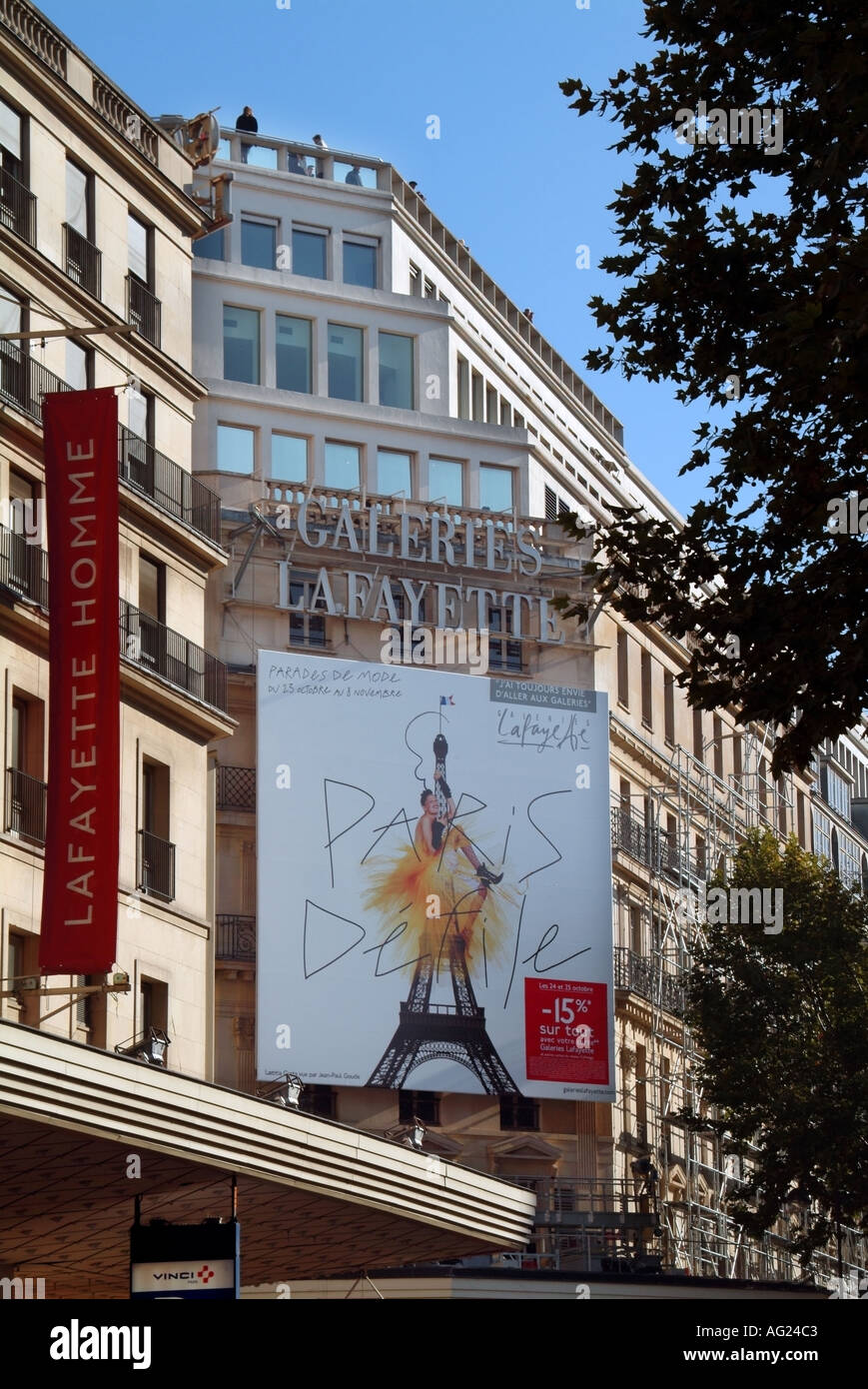 Advertising Hoarding Paris High Resolution Stock Photography and Images ...