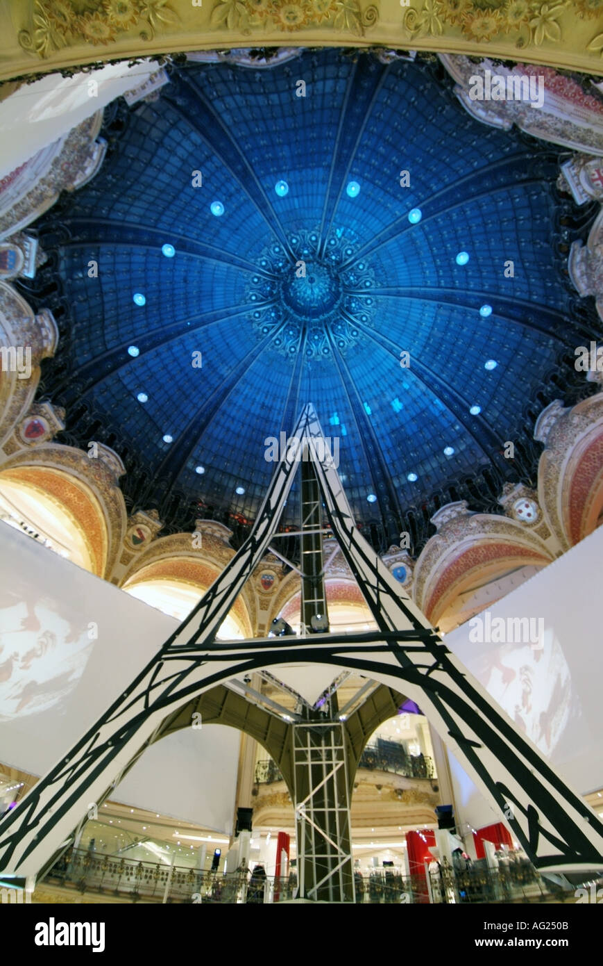Galeries Lafayette department store interior lighting display around ...