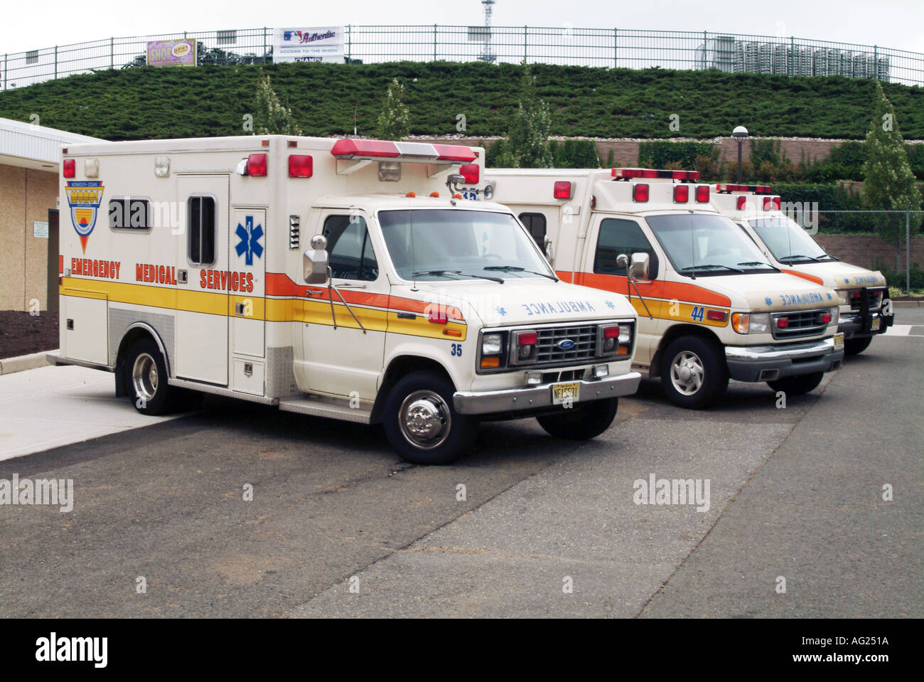 american ambulance 911 injury injured lawyer blue light emergency room ...