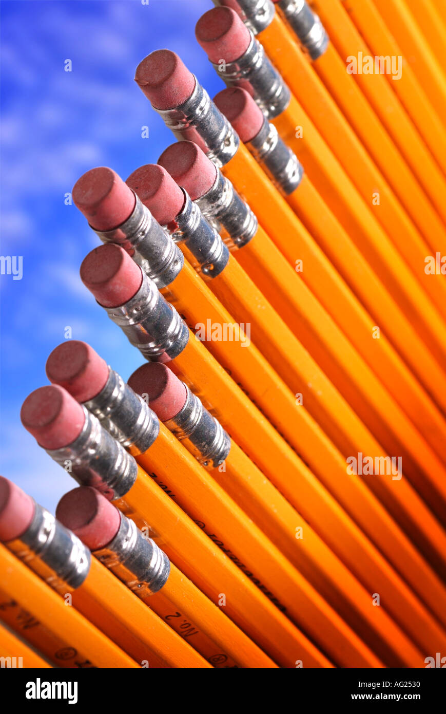 Yellow pencils no 2 hi-res stock photography and images - Alamy