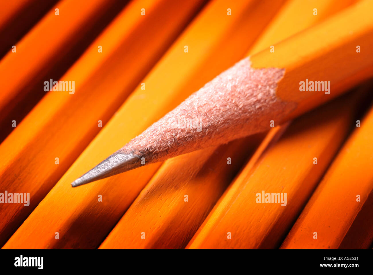 sharpened No 2 yellow pencils Stock Photo - Alamy