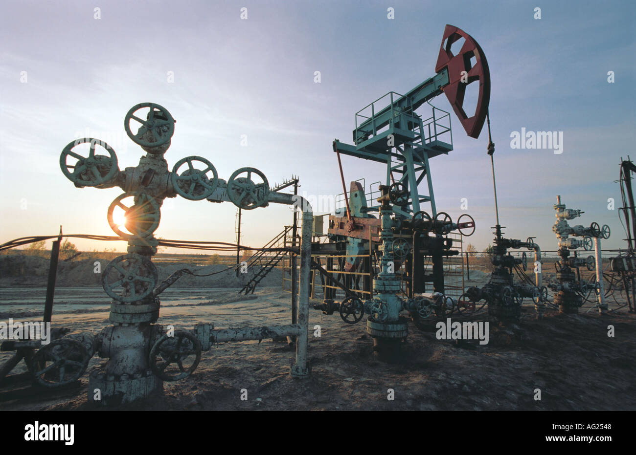 Natural gas mining siberia hi-res stock photography and images - Alamy