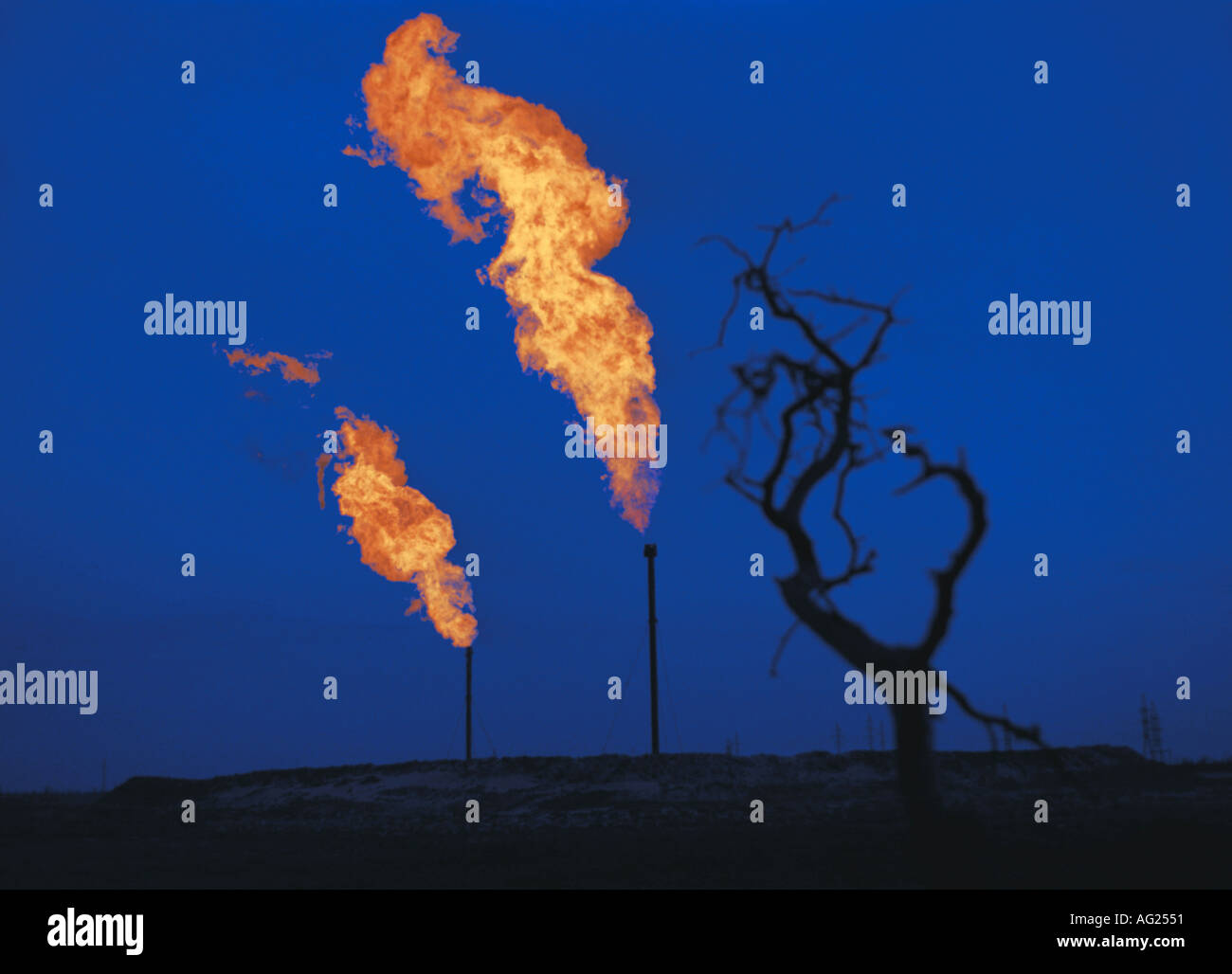 Oil shale burning hi-res stock photography and images - Alamy